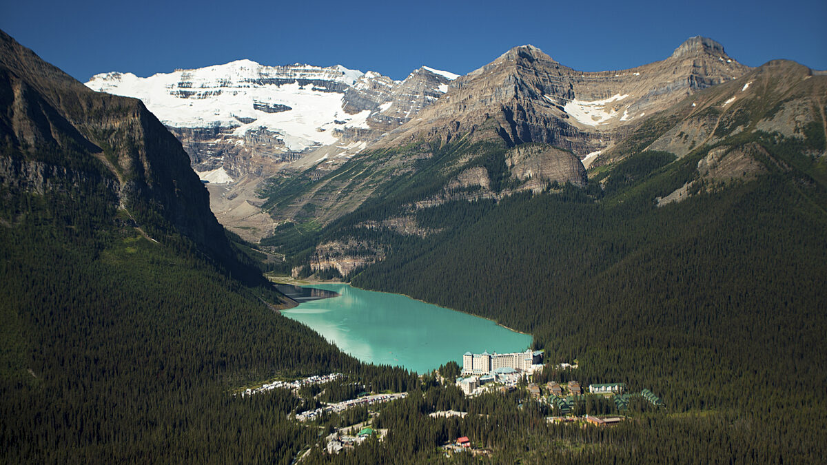 Mountaineer Lodge | Lake Louise Hotel | Canada