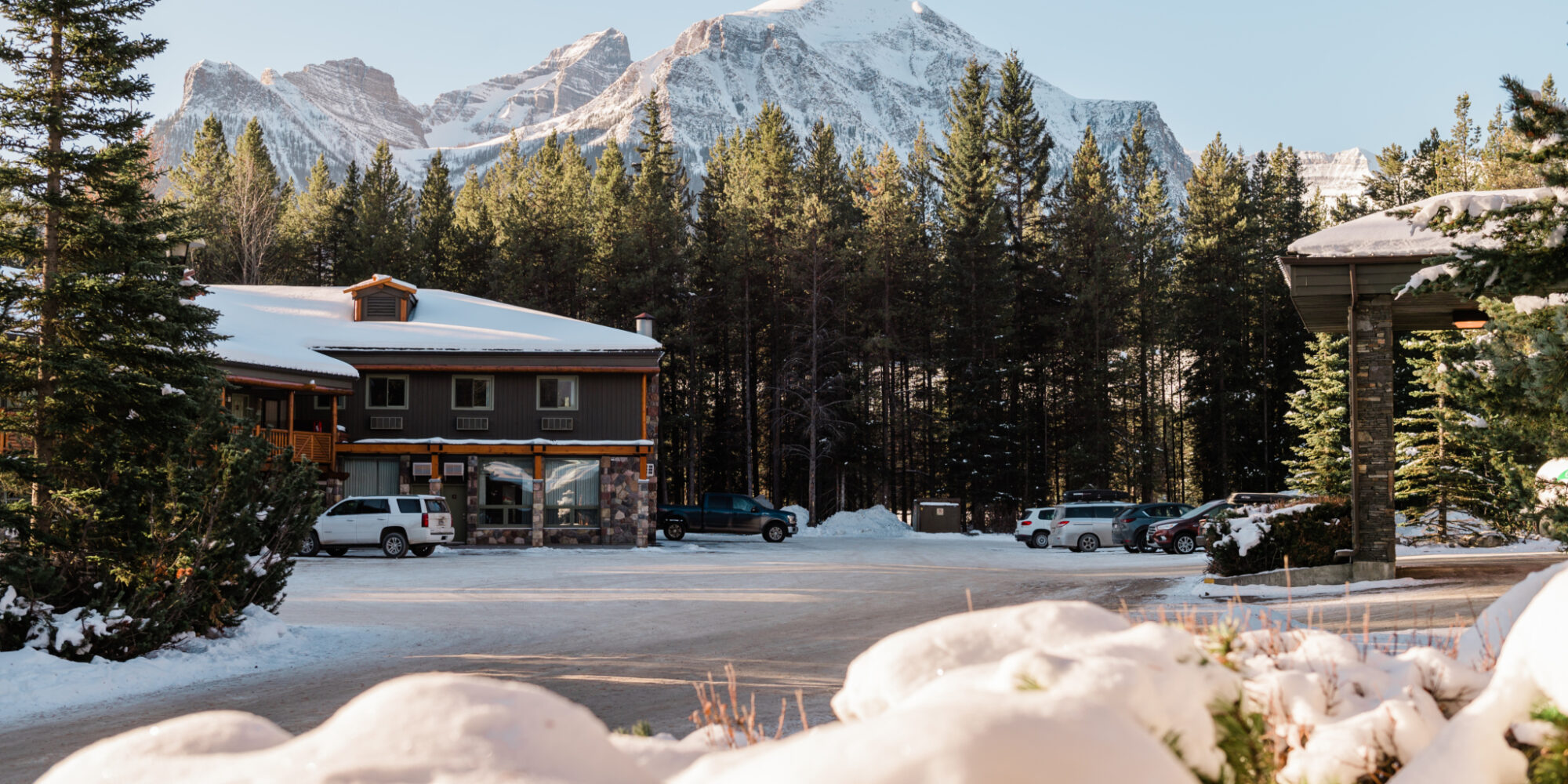 Mountaineer Lodge | Lake Louise Hotel | Canada